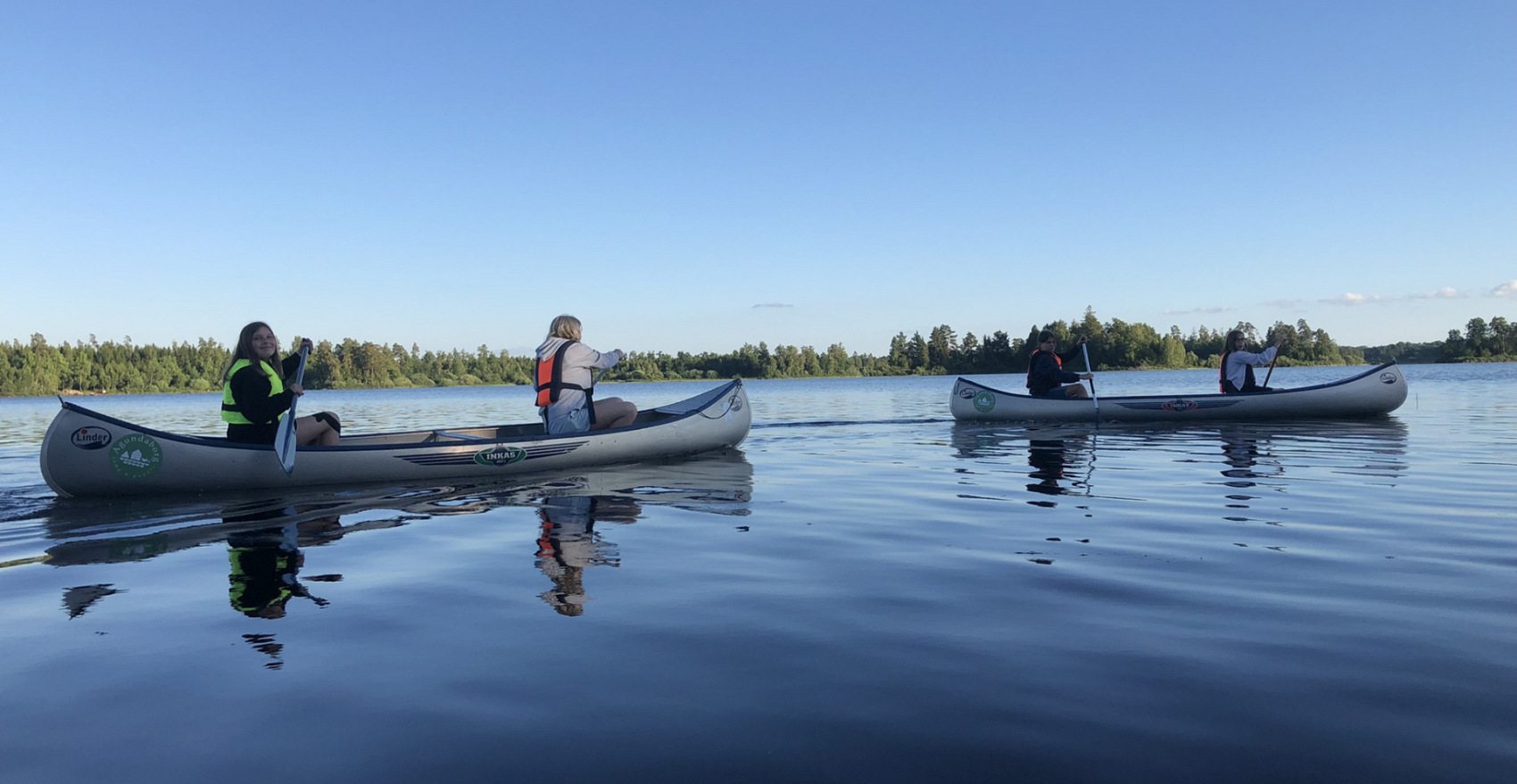 CanoeAdventurePackage Compact Canoe, 1-2 adults | Agundaborg